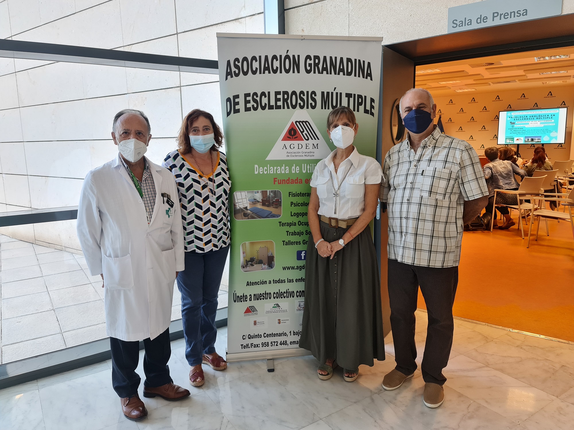Pacientes con esclerosis múltiple resuelven dudas sobre afecciones ...